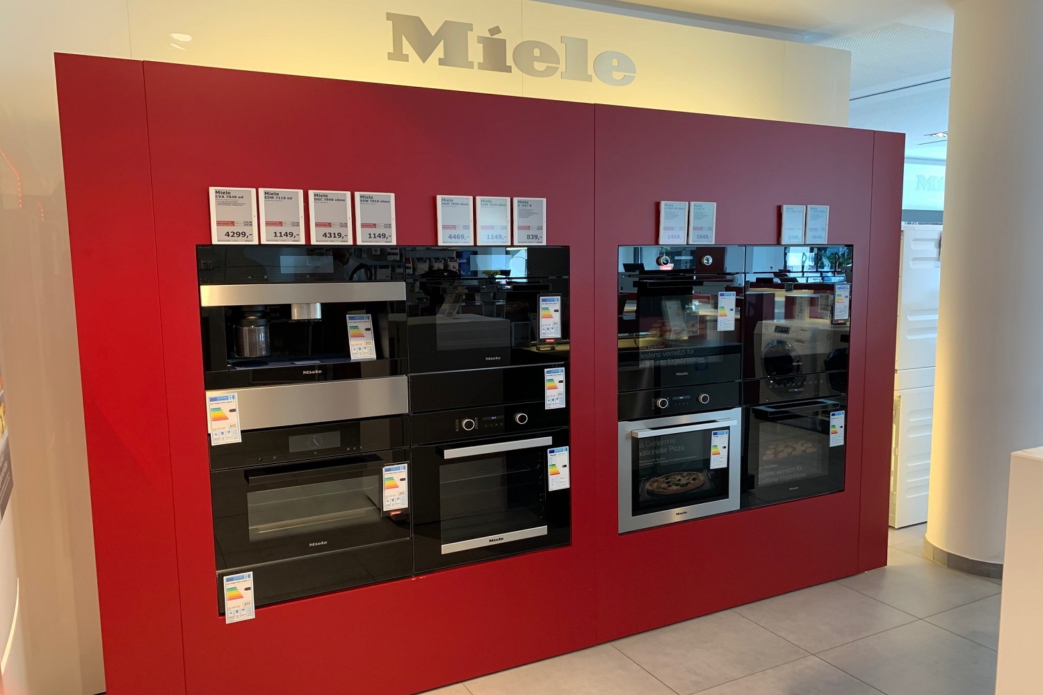 Exklusive Miele Geräte im Miele Center Düsseldorf